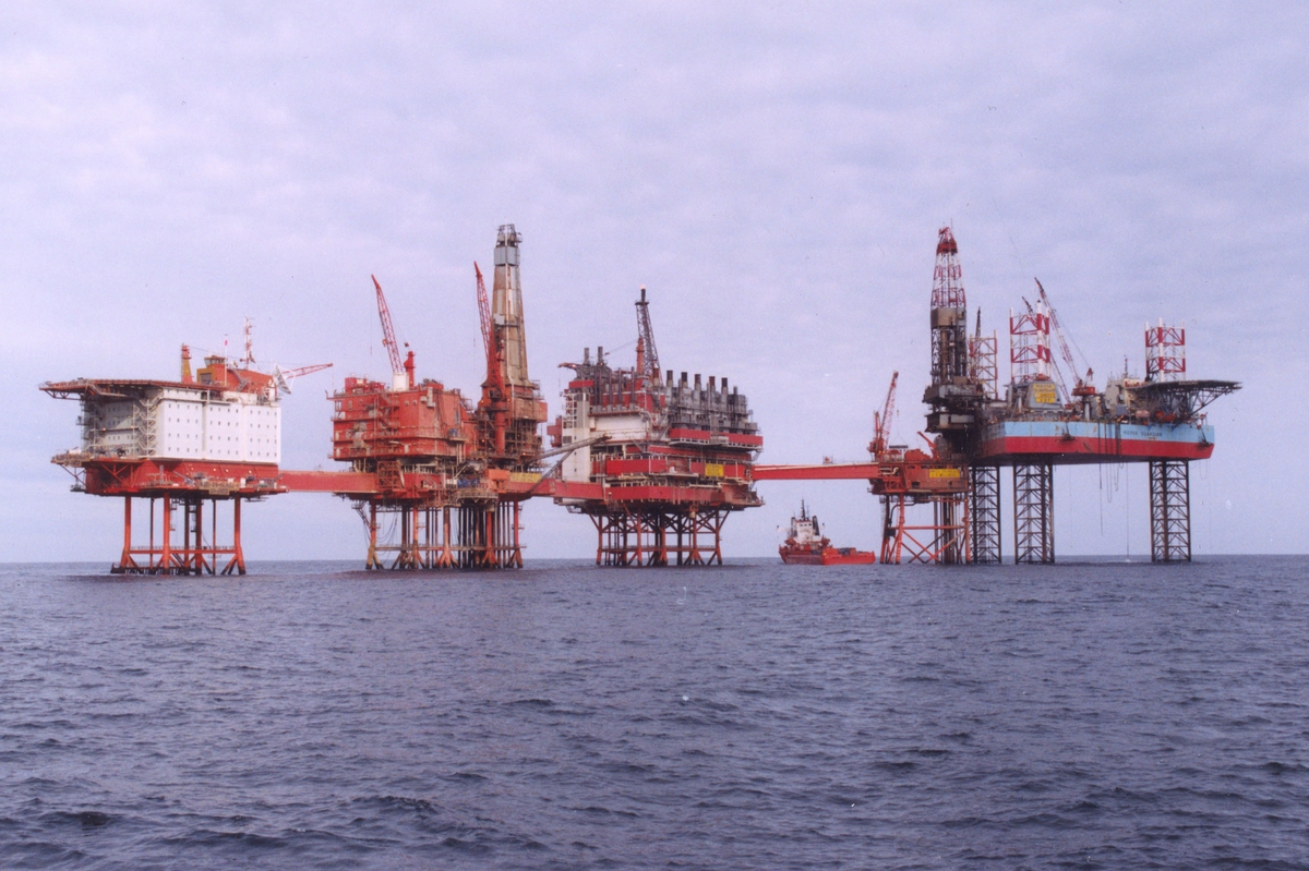 Valhall er et oljefelt som ligger på ca. 70 meters vanndyp. Feltet ble ...