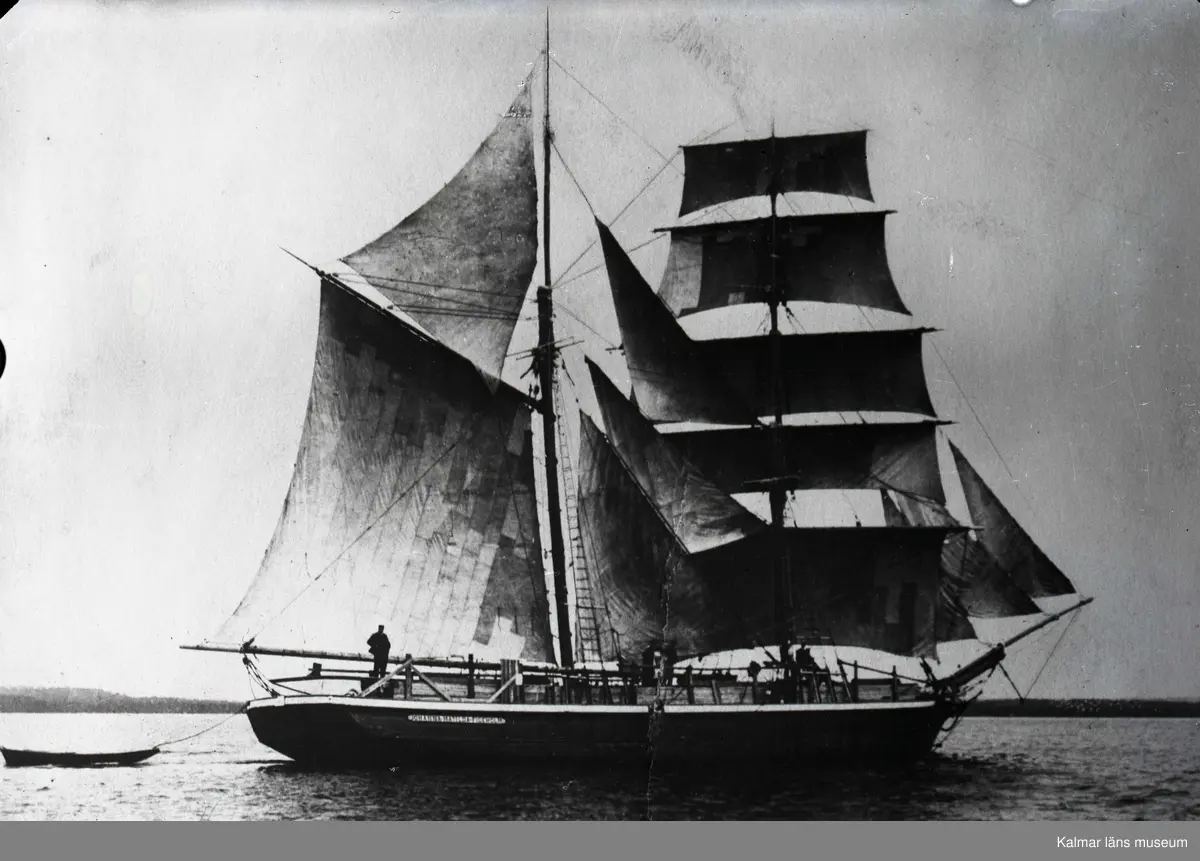 Johanna Mathilda Skonert, byggd i Karlshamn 1869. Ej under Figeholm ...